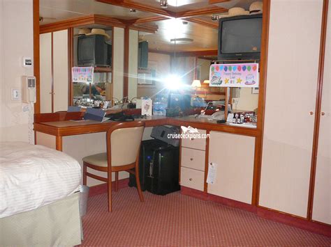 Sapphire Princess Cabin E706