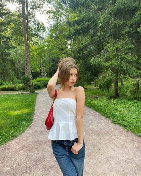 Анна Пересильд Слив фото блогеров стримеров тиктокеров