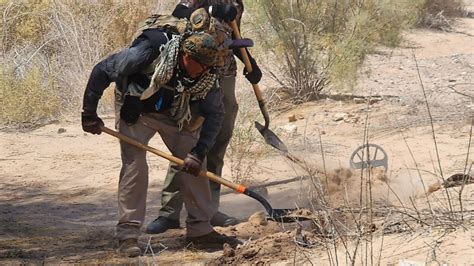 Localizan 10 cuerpos dentro de una fosa clandestina en Nicolás Romero Edomex Infobae