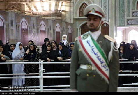 ادای احترام نمایندگان مجلس عراق به امام راحل تصاویر
