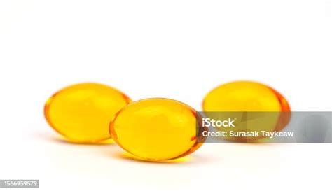 생선 기름 오메가 3 레시틴 Dha 흰색 바탕에 비타민 캡슐 건강 보충교재 적출 기름 캡슐 건강관리와 의술에 대한 스톡 사진 및 기타 이미지 Istock