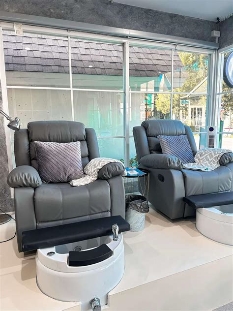 ฉ เจ้าคุณวิลล่า And เจ้าคุณปาร์ค คอมมูนิตี้มอลล์สไตล์อังกฤษ