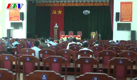 Ban chỉ huy phòng chống dịch COVID huyện họp triển khai các biện pháp phòng chống dịch COVID