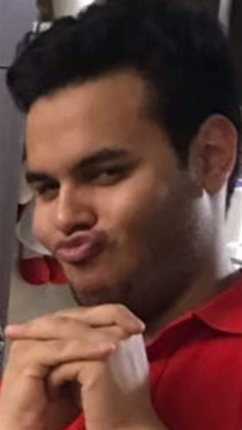 نضع صور قبيحة لمصطفي بلتا لأنه تخين و لا يستحق الحياة