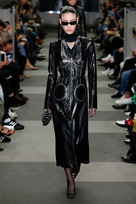 The Comeback Of ‘matrix Fashion Come Into Blossom