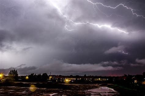 Météo En France Six Départements Placés En Vigilance Orange Orages