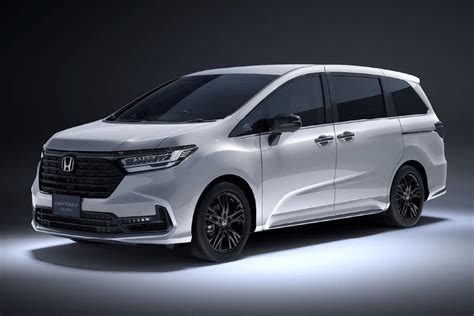 Honda Odyssey 終於回歸展開預售！配備給好給滿 黑化套件上身更帥氣 Yahoo奇摩汽車機車