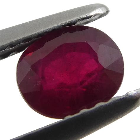 081 Ct Oval Ruby Burma Skyjemsca