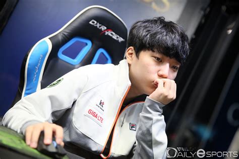 포토 라이벌전 앞둔 Kt 썸데이 김찬호 어떡하지