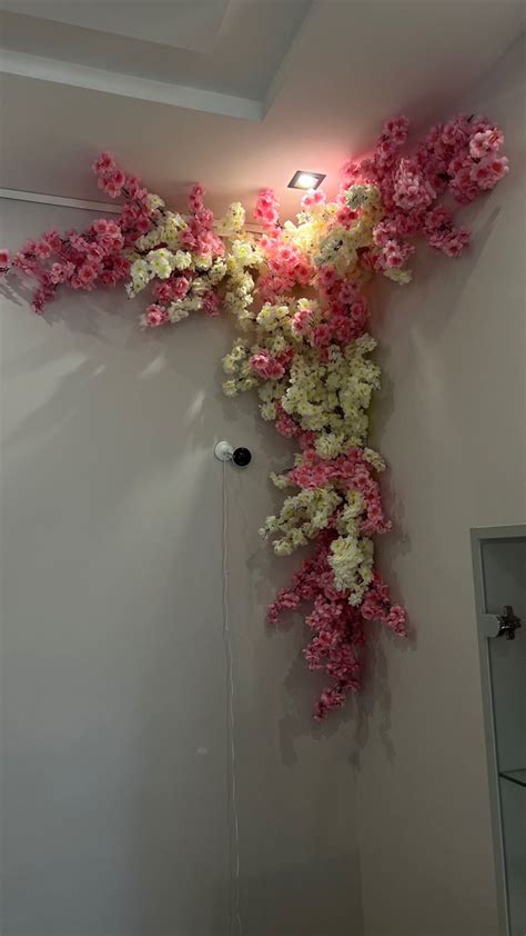 Декор стены из искусственных цветов Искусственные цветочные композиции Декор из искусственных