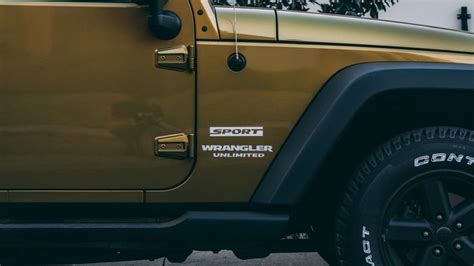 The Ultimate Jeep Wrangler Lift Kit Comparison Guide