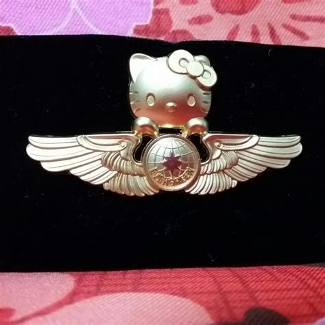 Eva Air Hello Kitty Pilot Pin Everything Else On Carousell