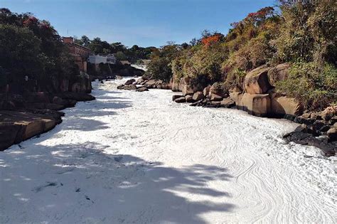Rio Tietê Fica Coberto De Espuma Branca E Tóxica Em Salto 10072022