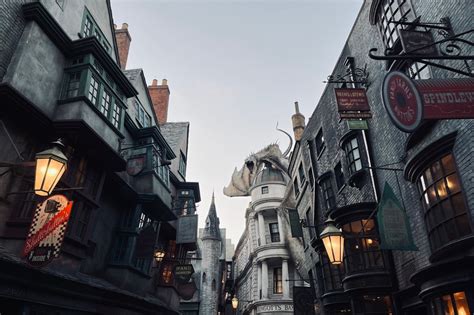 Universal Theme Park Harry Potter