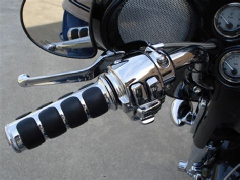 KURYAKYN STANDARD FORWARD CONTROLS FOR HARLEY DYNA KCINT