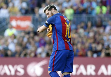 4 0 El Barcelona Golea Al Deportivo En El Regreso Triunfal De Leo Messi