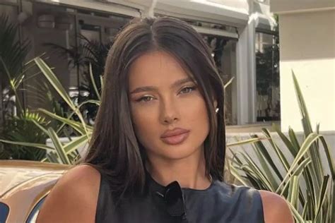 Cine Este Misha Miller Este Artistă A Absolvit Două Facultăți