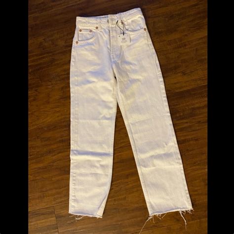 Brand New Zara White Cut Off Jeans Gem