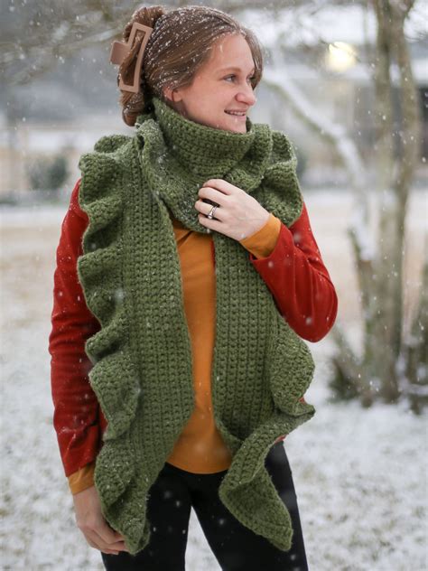 Simple Easy Crochet Blanket For Beginners Pattern And Tutorial Life Yarn