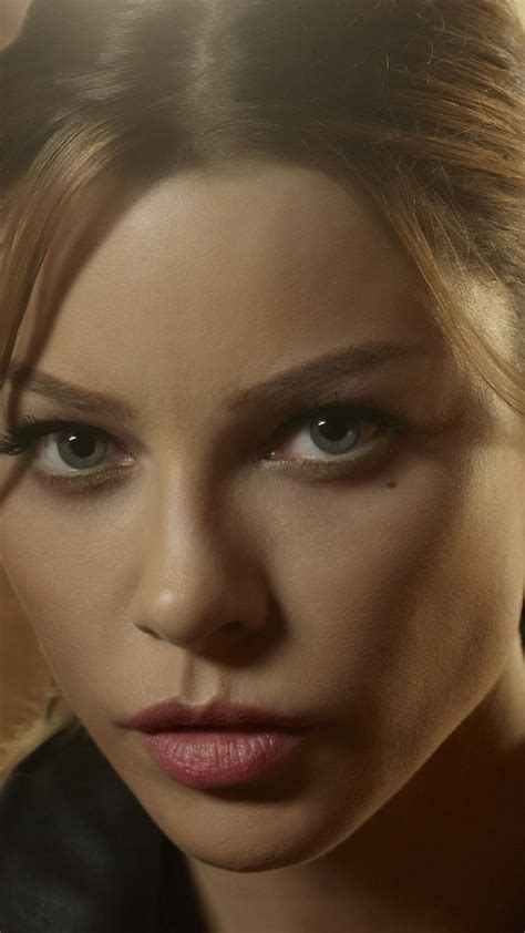 Tv Show Lucifer Lauren German Lucifer Tv Show Chloe Decker