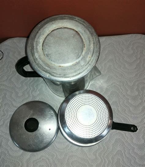 Vintage Wear Ever Aluminum Coffee Pot 6 Cup Size Has A Few Scratches