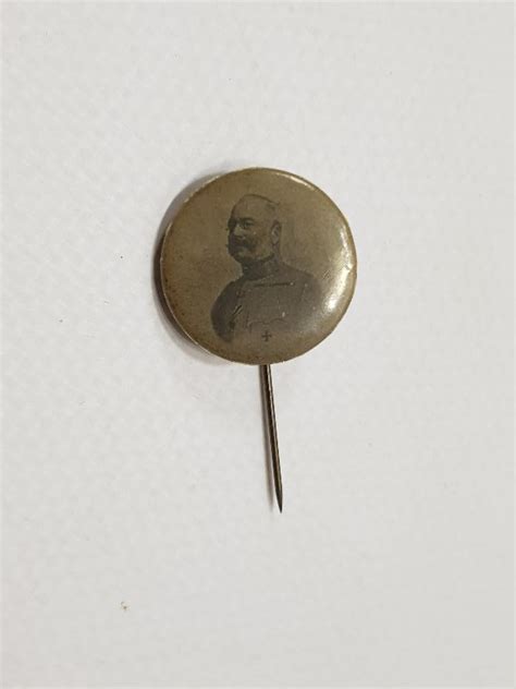 1 DÜnya SavaŞi DÖnemİ Avusturya Macarİstan İmparatoru Franz Joseph Resİmlİ Rozet Bayrak Müzayede