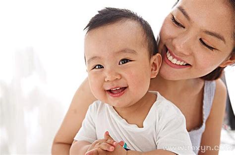 梦见抱孩子是什么意思预兆 原版周公解梦大全