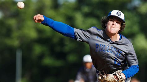 Baseball No 11 Passaic Tech Outlasts Ferris In Extras