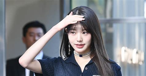 아이브 장원영 봄햇살도 질투하는 미모