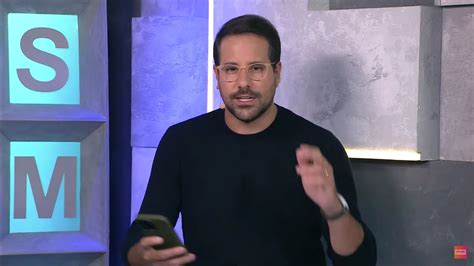 Jovem Pan Demite Figurinista E Fica Sem Roupa Para Jornalistas