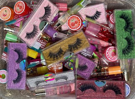 The Best Scoop Mink Lashes Lip Gloss Assortment Bundle Deal Lip
