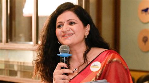 जानें अवंतिका बहुगुणा एक मॉम इन्फ्लुएंसर और यूट्यूबर होने के साथ साथ
