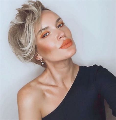 40 Best Pixie Haircuts And Hairstyles For Any Hair Type Long Pixie