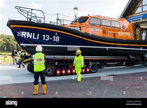 Lifeboat Rnli Shannon Class Lifeboat William F Yates At Lifeboat