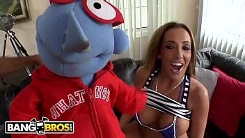 BANGBROS Baluga The Puppet Gets Naughty With Busty Pornstar Richelle Ryan LetMeJerk