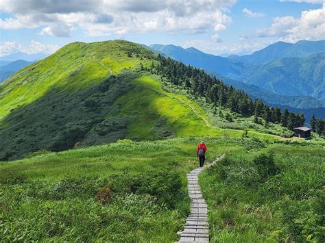 巻機山で天空の草原お散歩 ゆるいアウトドアサークル