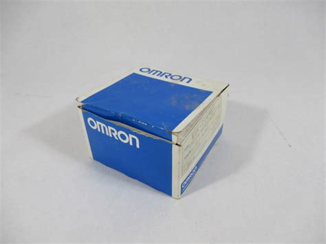 Omron E2k C25me1 Capacitive Proximity Switch 10 40vdc 200ma Max New