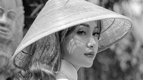 Обои девушка портрет черно белое шляпа костюм от Danastr картинки на рабочий стол и заставки