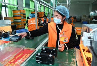 湖南洞口忙生产 赶订单 人民图片网