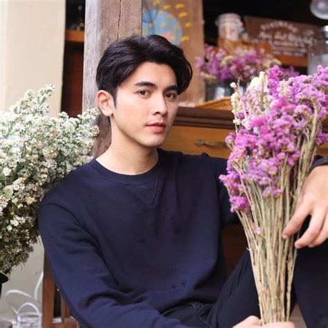 သခင်ကြီး 21 ပုံပြင်ထဲက ဘဲငန်းမလေး အပိုင်း ၂၁ Facebook