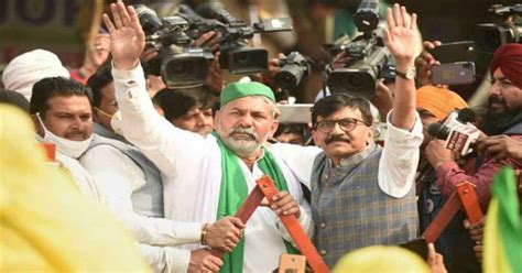 Up Election 2022 Shiv Sena Leader Sanjay Raut Meets Rakesh Tikait In
