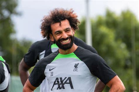 تجديد عقد محمد صلاح مع ليفربول إدارة الريدز حائرة ومجبرة
