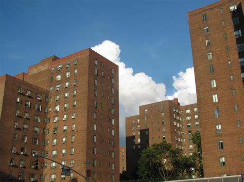 Deal For Stuyvesant Town Preserves Development S Middle Class Roots