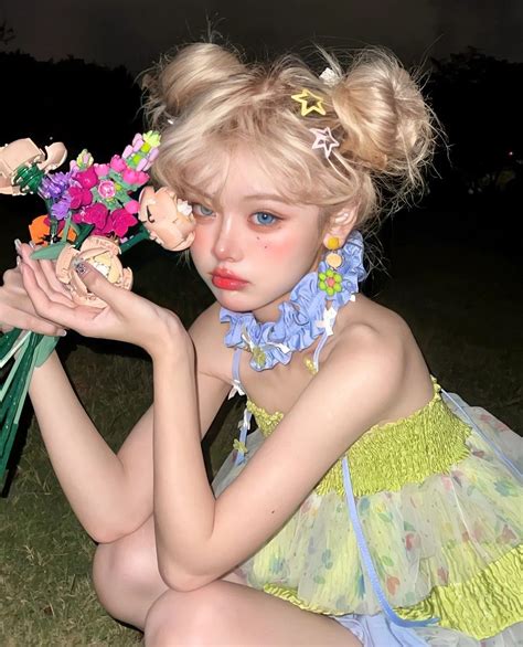 Body Reference Poses Pose Reference Photo Girls Image Cottage Core Girl Model Inspo