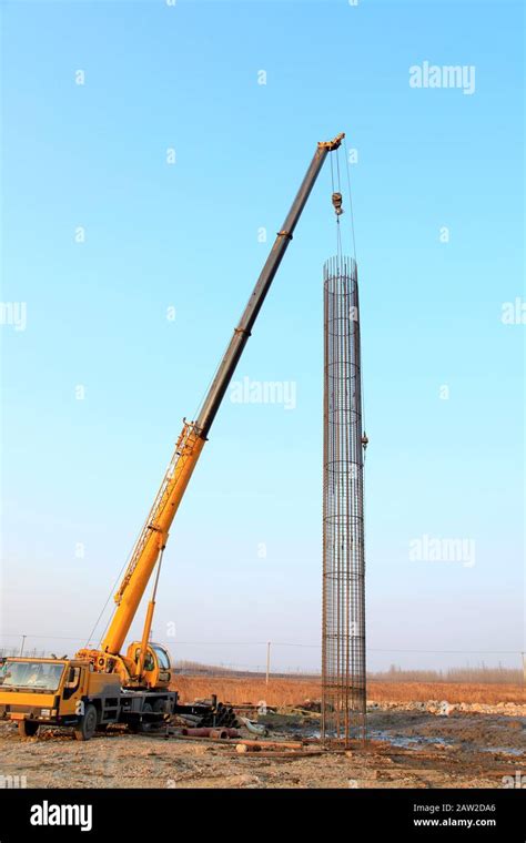 Bridge Construction Under Performing The Steel Reinforcement Of Piling