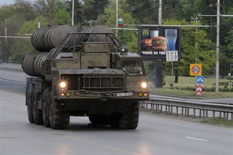 Без паника Военна техника минава през страната ни днес и утре