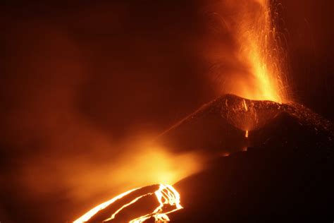 What Happens If The Tenerife Volcano Erupts