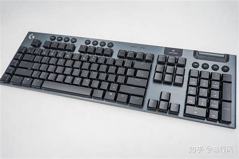 罗技g913 Rgb无线机械游戏键盘，1ms延迟1200小时续航鏖战魔兽世界怀旧服 知乎