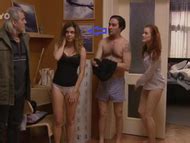 Naked Denisa Pfauserová in Ulice