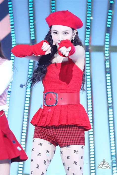 201031 Nayeon Cant Stop Me Music Bank Nayeon Backless Homecoming